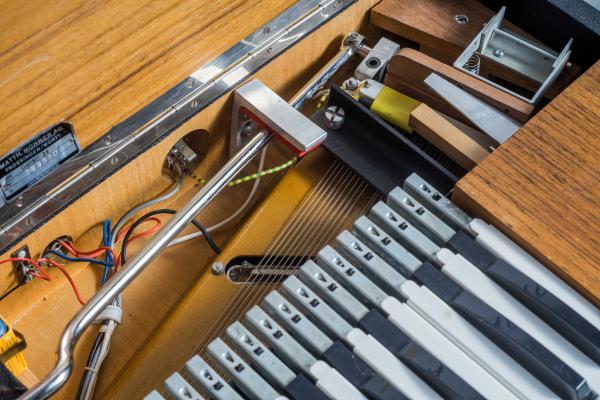 The Whammy Clavinet – The Chicago Electric Piano Co.