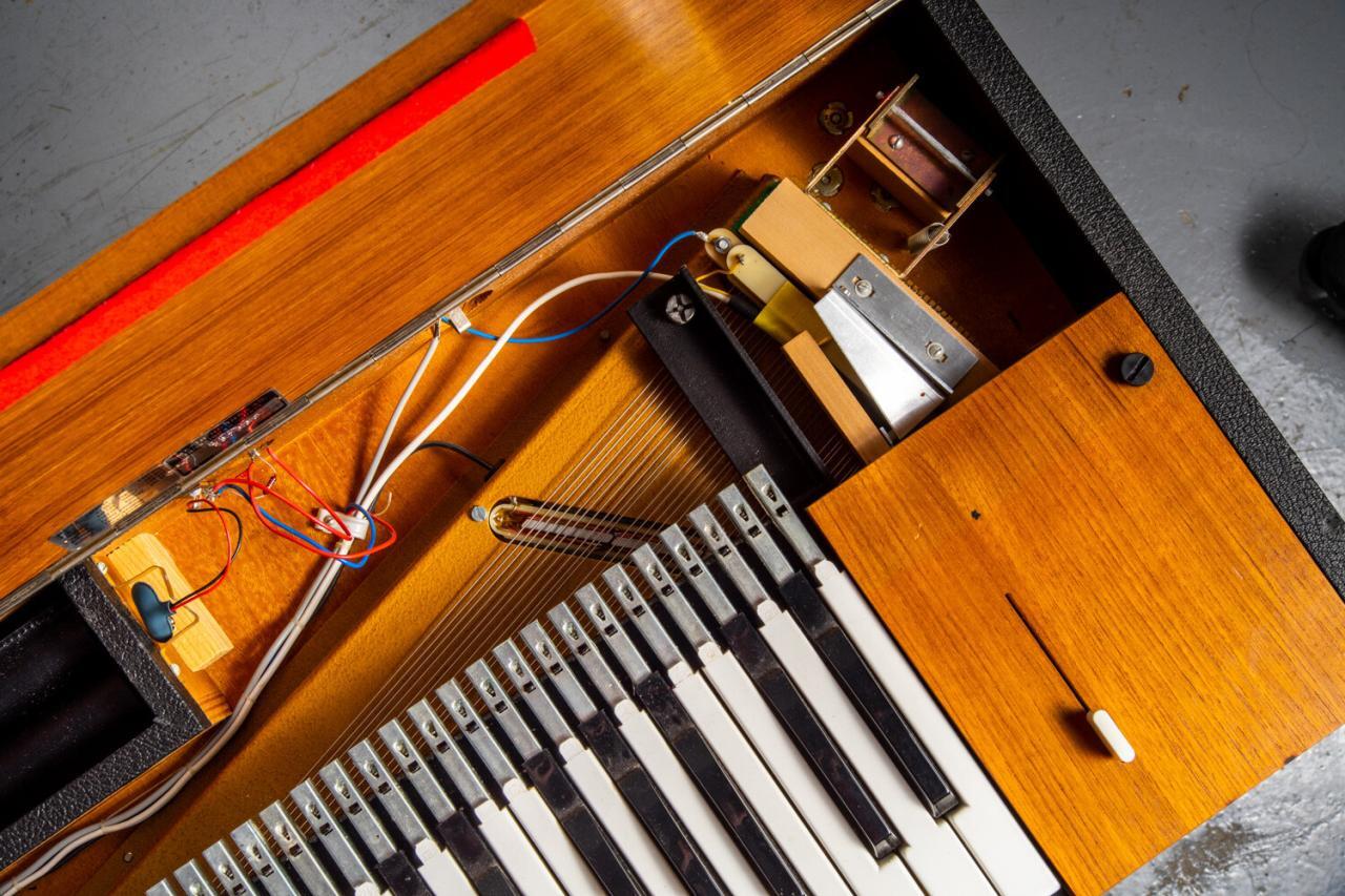 FOR SALE: Hohner Clavinet D6 - The Chicago Electric Piano Co.