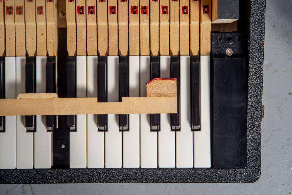 FOR SALE: Fender Rhodes Piano Bass (1971) - The Chicago Electric Piano Co.