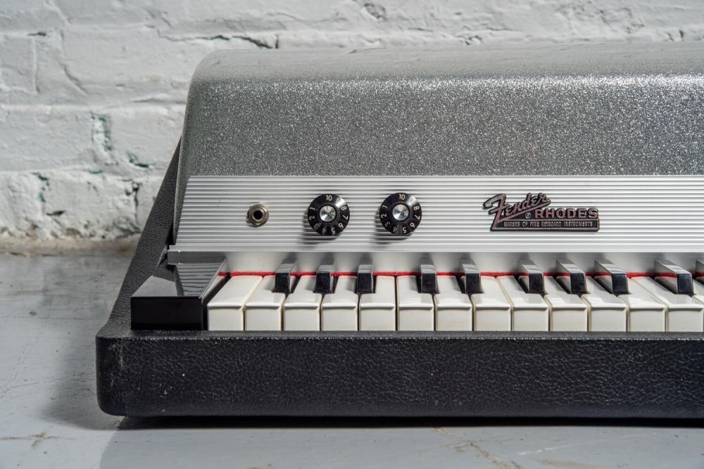 FOR SALE: Fender Rhodes Piano Bass (1971) – The Chicago Electric Piano Co.