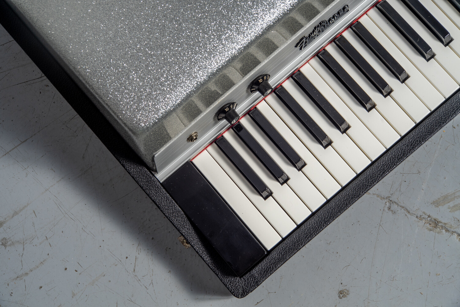 FOR SALE: Fender Rhodes Piano Bass (1971) – The Chicago Electric Piano Co.