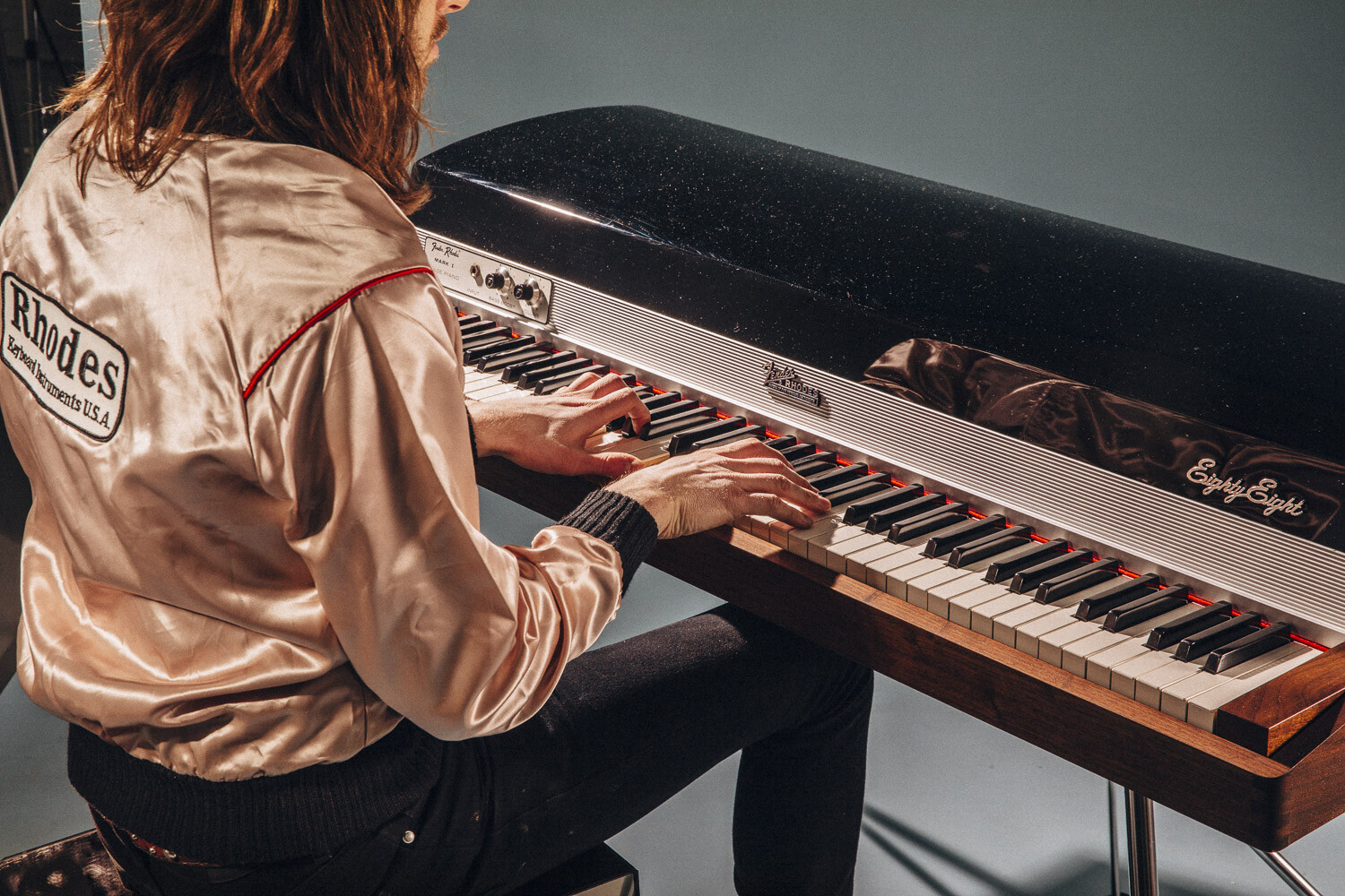 Walnut Rhodes 88 – Refined Elegance – The Chicago Electric Piano Co.