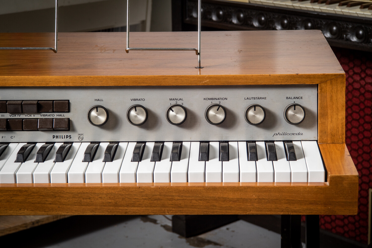 Combo Organ Feature: The Philips Philicorda – The Chicago Electric ...