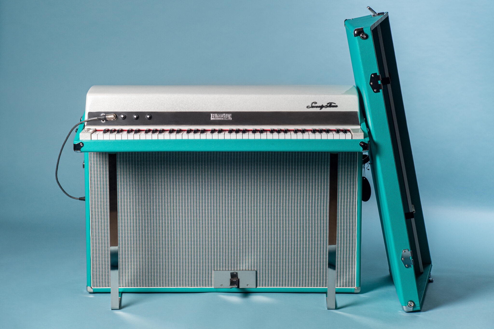 Teal Rhodes: 1976 custom shop Suitcase – The Chicago Electric Piano Co.