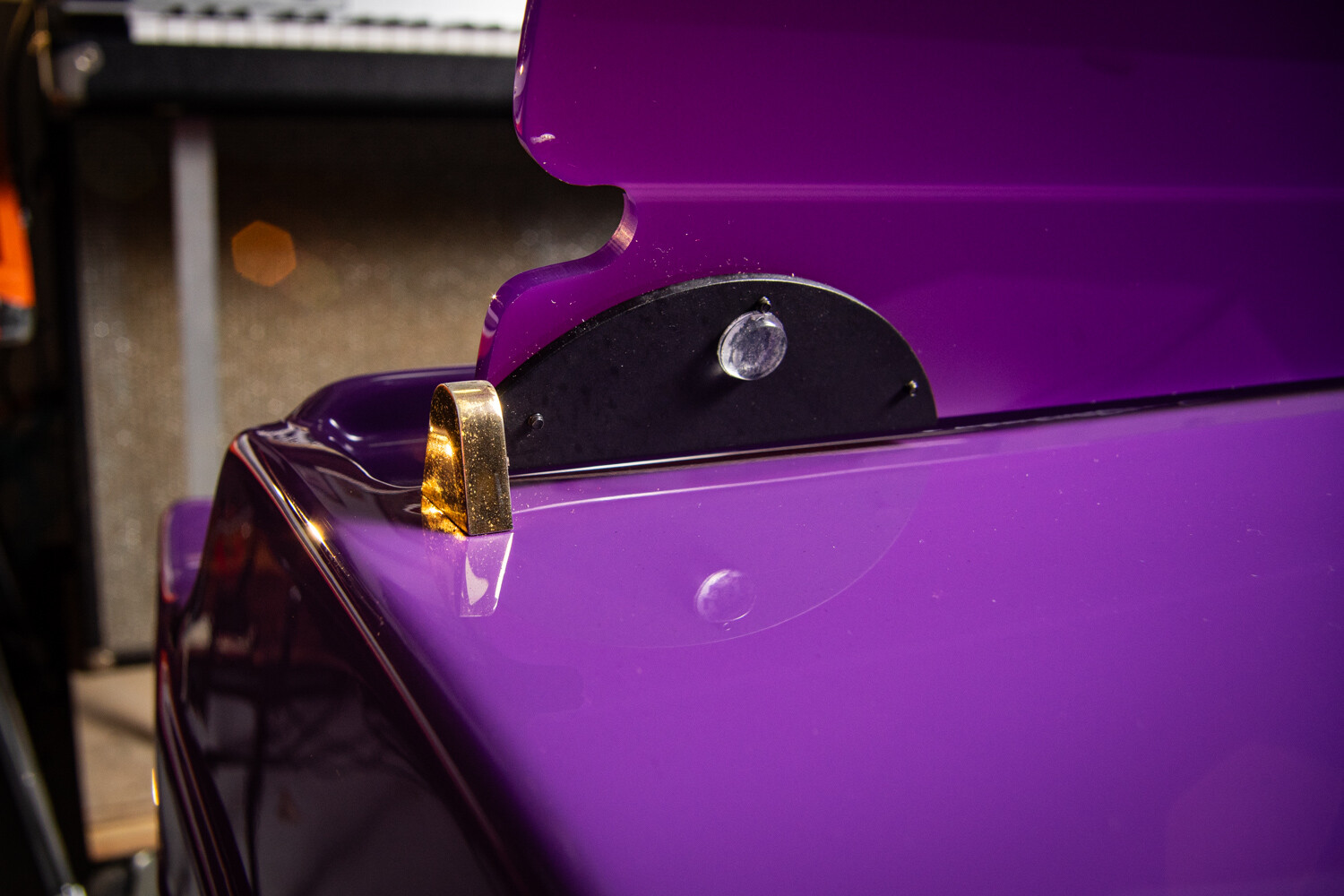 Custom Shop Feature: Mike Gordon's Purple 106P - The Chicago Electric ...